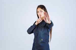 Los Secretos de las Personas Calladas